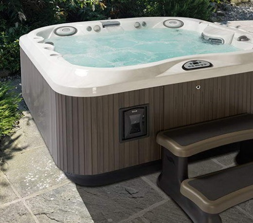 Vířivka Jacuzzi J335 | EuroWellness